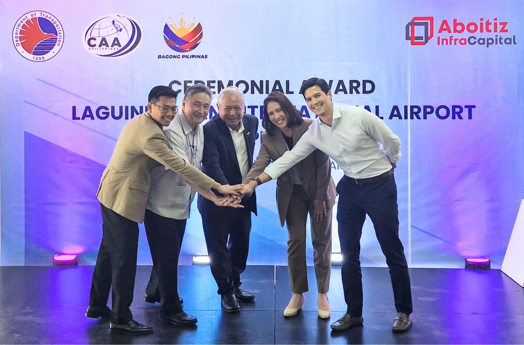 CAAP, DOTr, Aboitiz InfraCapital Converge At Laguindingan Airport Awarding | Aboitiz Eyes